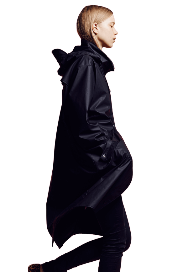 RAINS - køb stilsikkert og moderigtigt regntøj hos KAFFKA